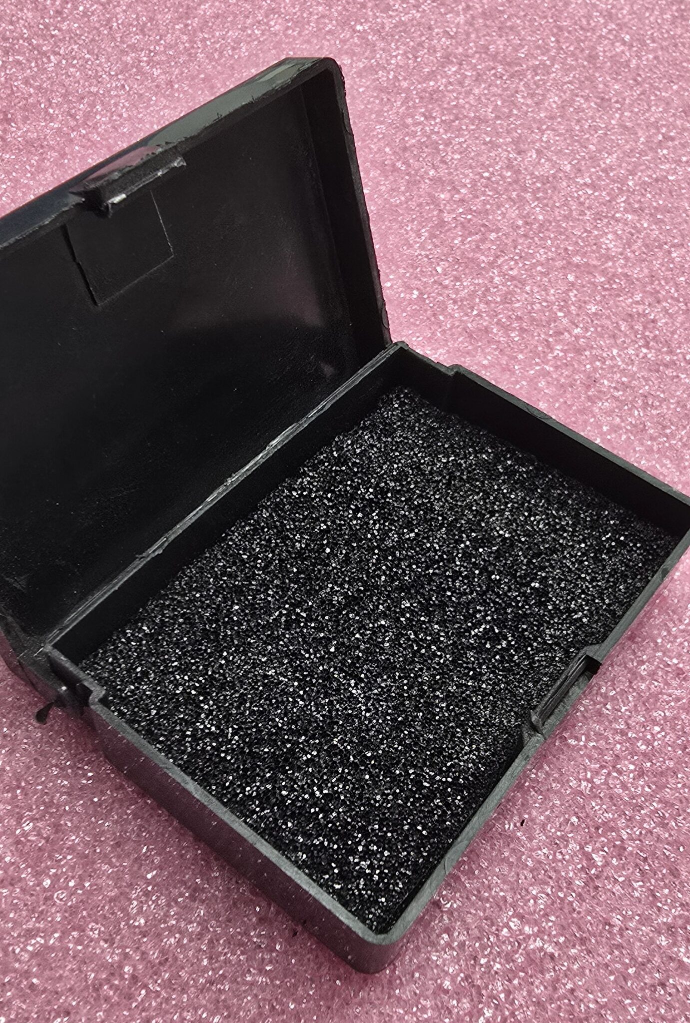 ECP 1007 74x52x20mm Conductive PP Box with Foam Pack of 10 – TBA ...